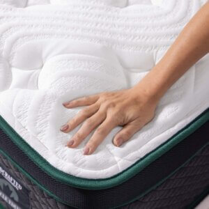 Logan & Cove Pinnacle Hybrid Mattress - Canadian Luxury